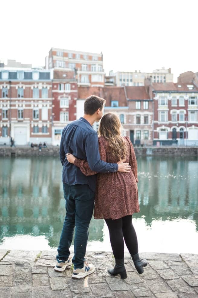 Conseils pour réussir votre séance photo couple en extérieur